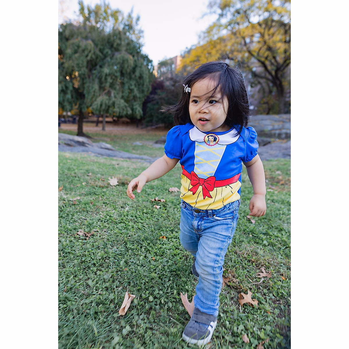 Disney Princess Snow White Belle Aurora Newborn Baby Girls 5 Pack Bodysuits Aurora, Snow White, Ariel, Cinderella, Belle 0-3 Months