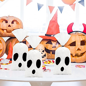 JarThenaAMCS 100Pcs Halloween Cellophane Treat Bags with Twist Ties Ghost Face Party Gift Bags Plastic Candy Goodie Bags for Snacks Cookies Packing Supplies