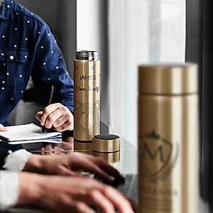 Maverton Personalized Travel Mug for man - Engraved 15,2 oz. vacuum insulated flask - Tea infuser - Gold Coffee Mug for Birthday - LED Temperature Display - Gadget for him - BEAR