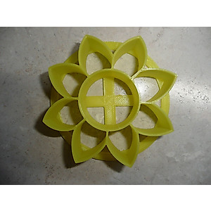 YNGLLC SUNFLOWER DESIGN PATTERN CONCHA CUTTER MEXICAN SWEET BREAD STAMP MADE IN USA PR4519, Yellow
