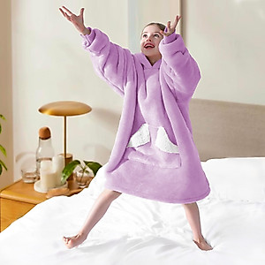Touchat Wearable Blanket Hoodie, Oversized Sherpa Blanket Sweatshirt with Hood Pocket and Sleeves, Super Soft Warm Plush Hooded Blanket for Kids, One Size Fits All (Purple)