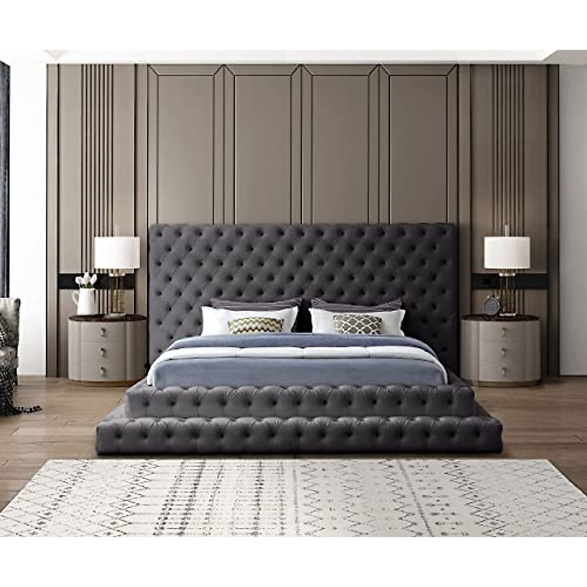 Meridian Furniture Revel Collection Velvet Upholstered Bed with Deep Button Tufting, King, Grey