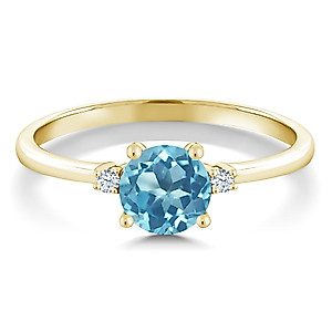 Gem Stone King 10K Yellow Gold Swiss Blue Topaz and White Created Sapphire Solitaire Engagement Ring For Women (0.93 Cttw, Round 6MM, Gemstone November Birthstone, Size 8)