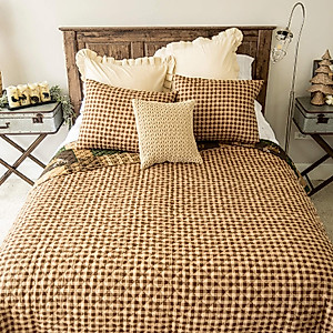 Donna Sharp Twin Bedding Set - 2 Piece - Green Forest Lodge Quilt Set with Twin Quilt and One Standard Pillow Sham - Machine Washable