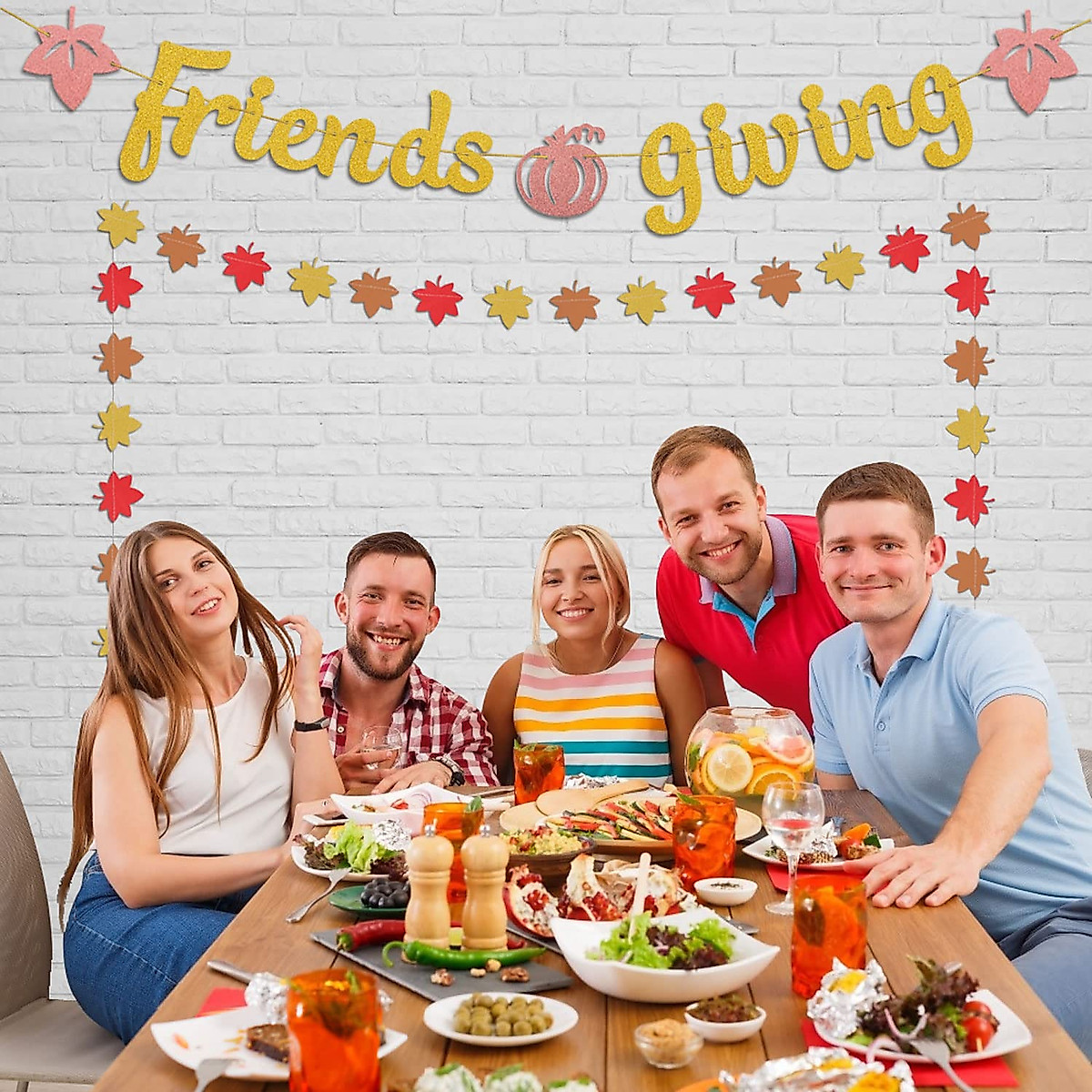 Friendsgiving Banner,Friendsgiving Decorations,Fall Autumn Friend Party,Thanksgiving Banner Friends Party Decorations Supplies (Gold Friendsgiving)
