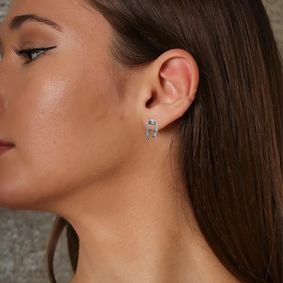 Frog Gifts Frog Earrings for Women Trendy 3D Sliver Frog Earrings for Women Cool Stuff Animal Post Studs Earrings Unique Trendy Stuff Frog Jewelry Gifts Stuff for Women Gifts for Teacher