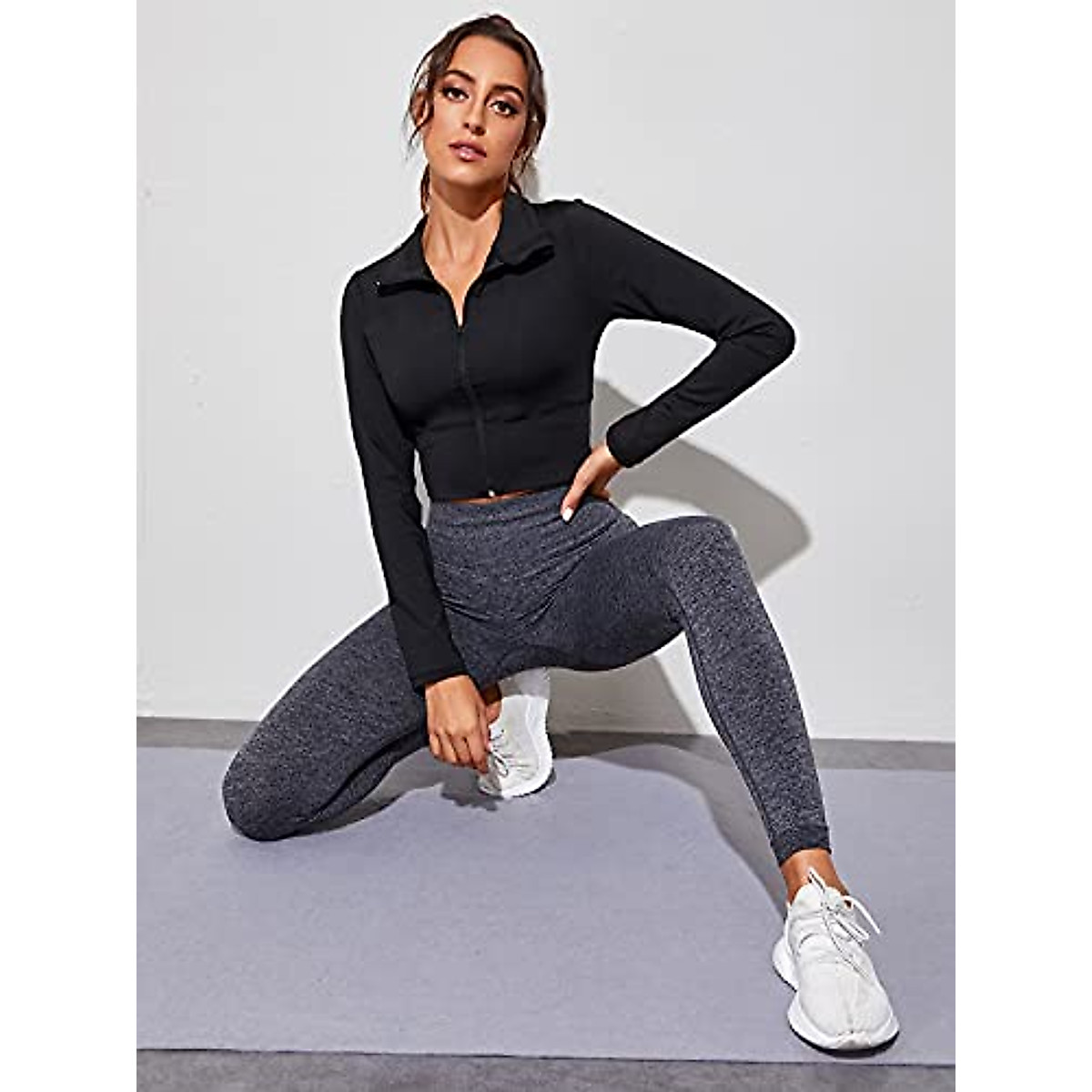 SOLY HUX Women's Lightweight Full Zip Athletic Long Sleeve Crop Running Workout Yoga Sportwear Jacket Black M