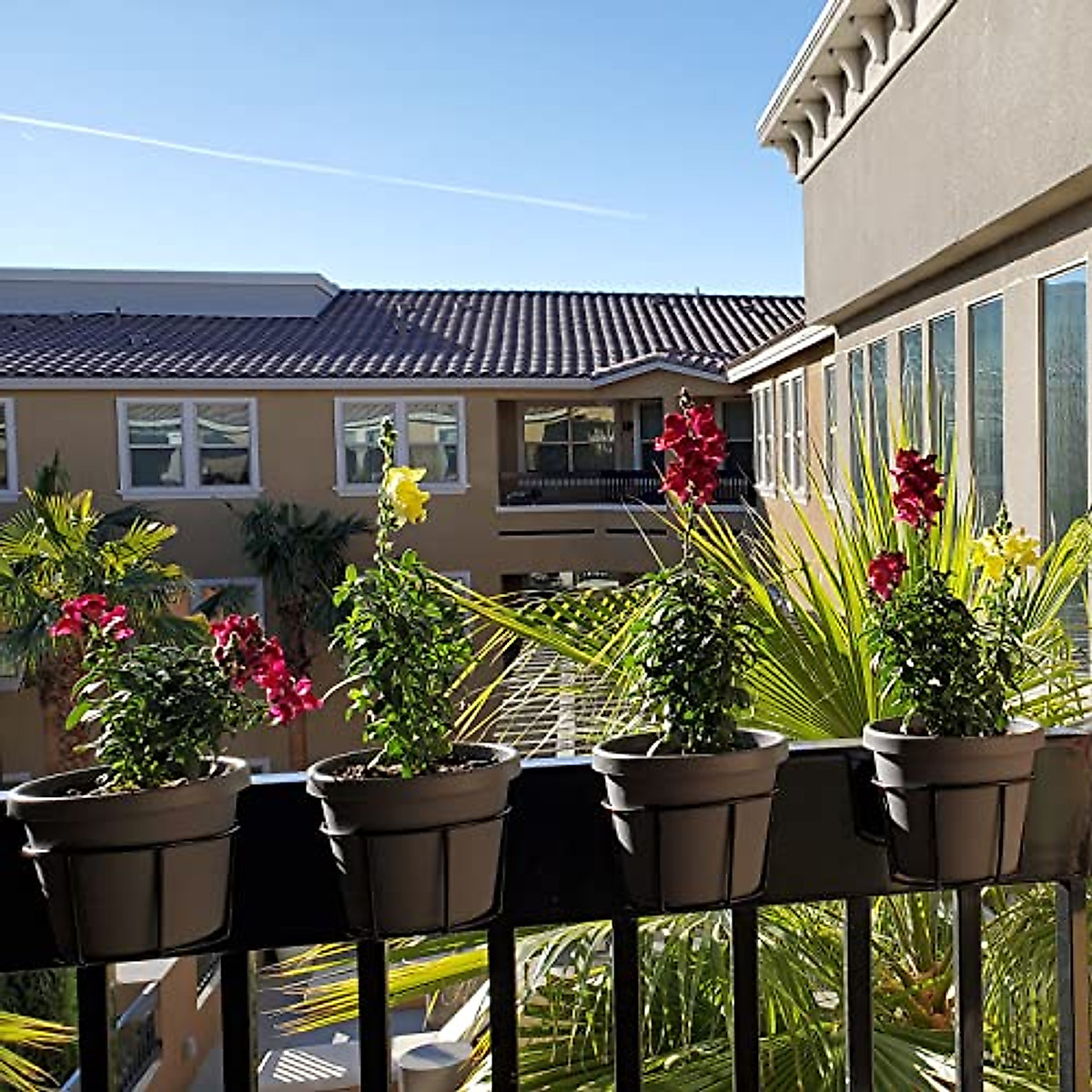 EIMQUVW 4 Pack Round Hanging Railing Planters Basket Metal Balcony Planters Railing Hanging Flower Pot Holders for Outside,Indoor，Balcony,Garden(20CM)