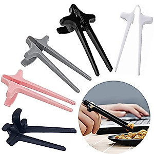 5 PCS Finger Chopsticks for Gamers, Finger Snack Clips, Reusable Chip Finger Pliers, Gamer Gifts Accessories, Lazy Assist Accessories for Gamers (Multicolor 5Pcs)
