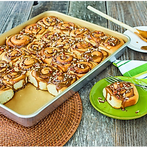 Nordic Ware Naturals Aluminum NonStick High-Side Sheet Cake Pan