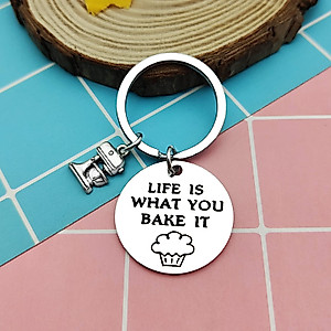 Heigebi Baker Gift Baking Lover Keychain Pastry Chef Gifts for Women Men Baker Keyring Jewelry Culinary Student Culinary School Graduation Gift Thanksgiving Day Christmas Birthday Present