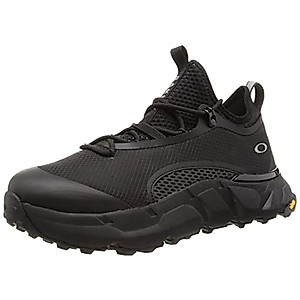 Oakley Men's Light Shield Sneaker, Triple Black, Numeric_10_Point_5