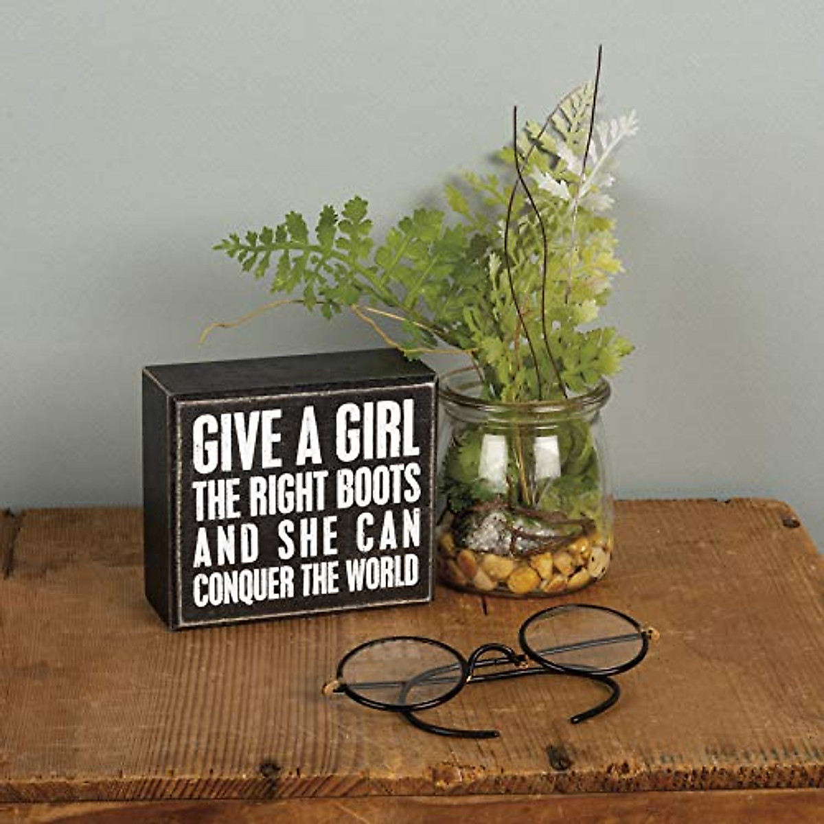 Primitives by Kathy 22200 Classic Box Sign, 4 x 3.5-Inches, Conquer The World