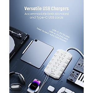 Power Strip, SUPERDANNY Surge Protector with 22 Outlets, 2 USB-C and 4 USB-A, 2100J, 6.5Ft Flat Plug Heavy Duty Extension Cord (1875W/15A), Wall Mountable for Home, Office, Dorm, Gaming Room, White