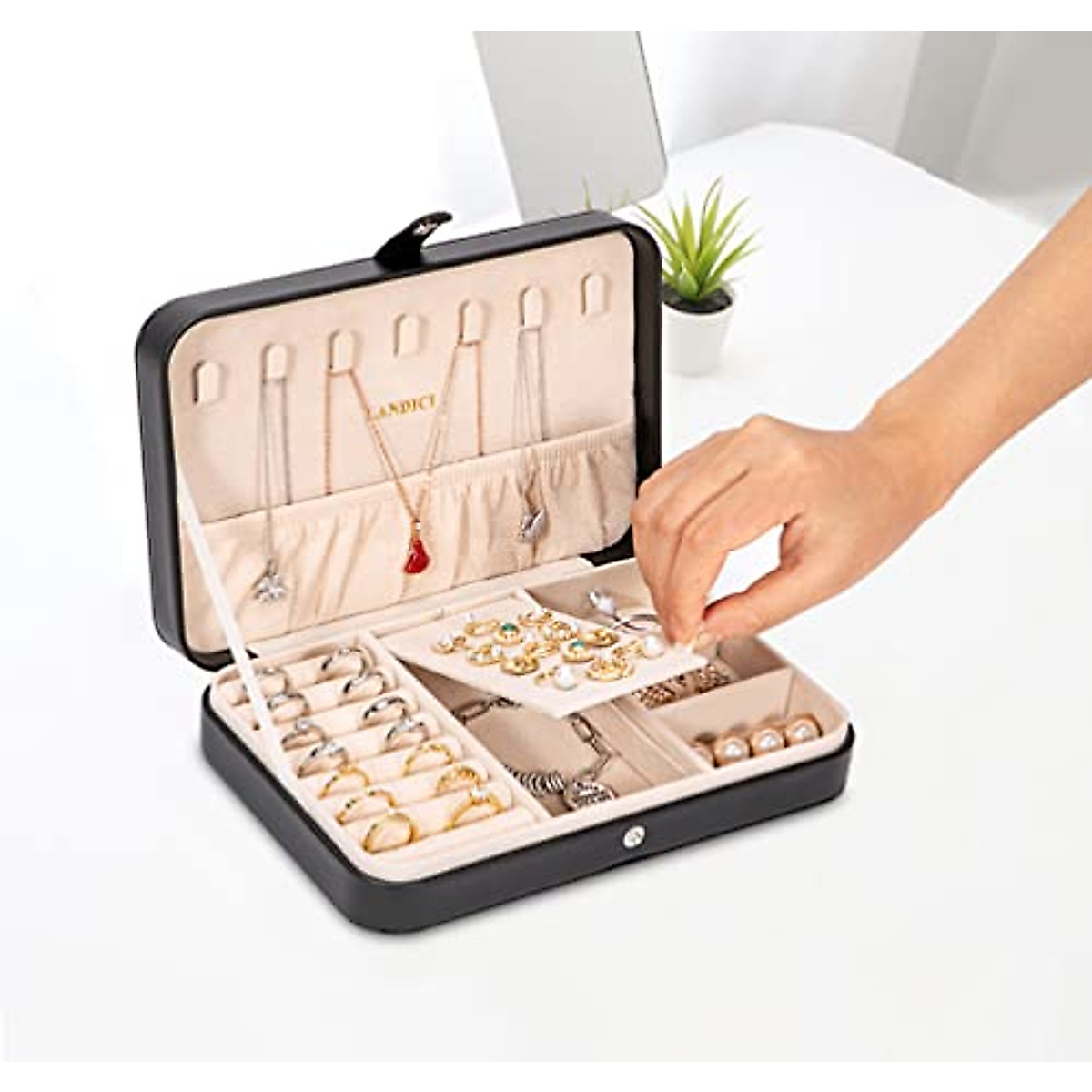 LANDICI Small Jewelry Box for Women Girls, PU Leather Travel Jewelry Organizer Case, Portable Mini Jewellery Storage Holder Display for Ring Earrings Necklace Bracelet Bangle, Black