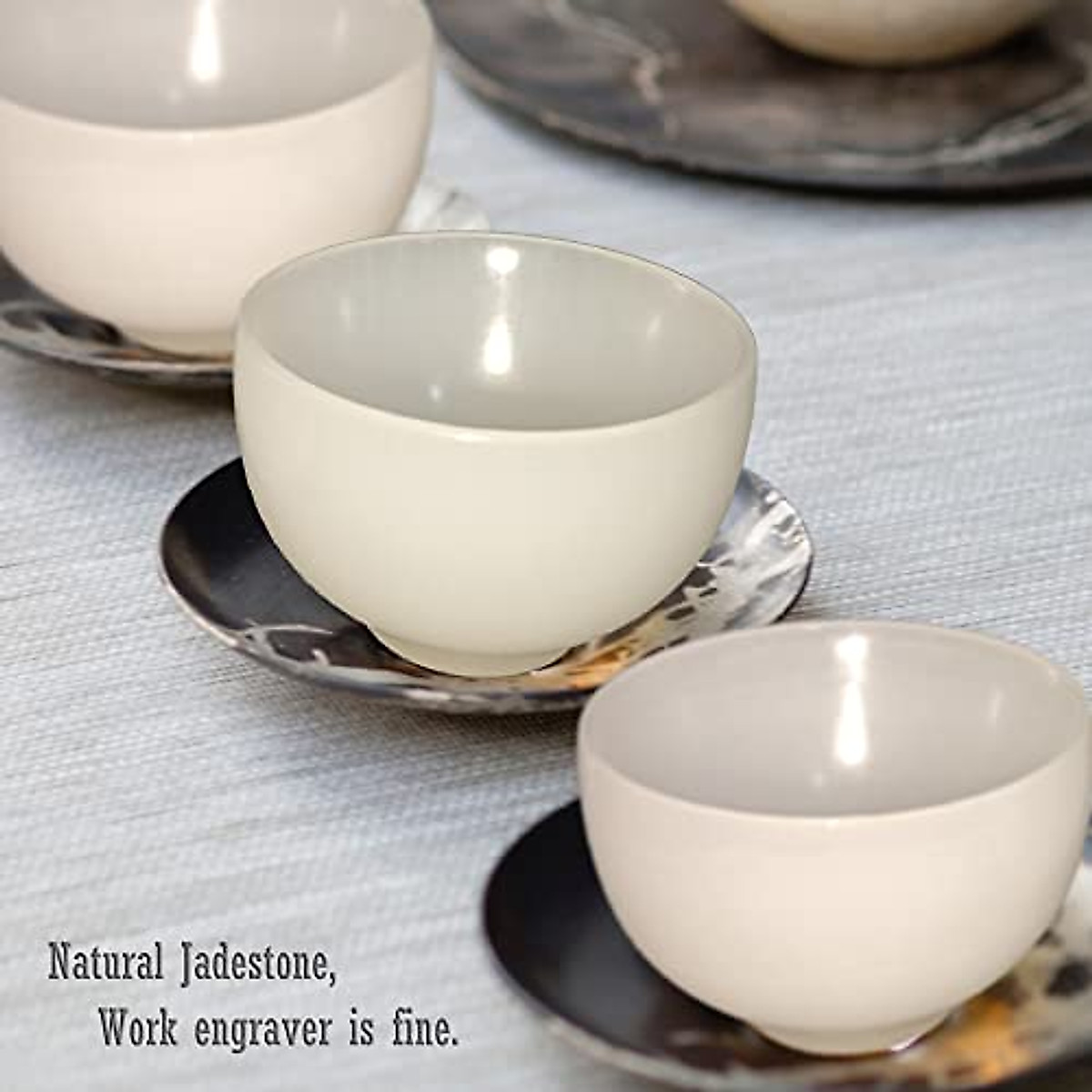 LLY Small Tea and Liquor Cups, Natural Jade Cup Kung Fu Teacups, One Ounce Capacity, A High-Grade Gift for Business and Ceremony (Suet Jade)