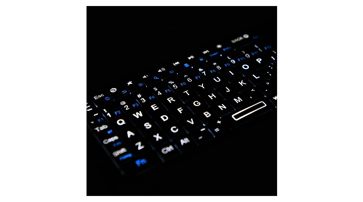 Rii K06 Mini Bluetooth Keyboard - Wireless Versatility