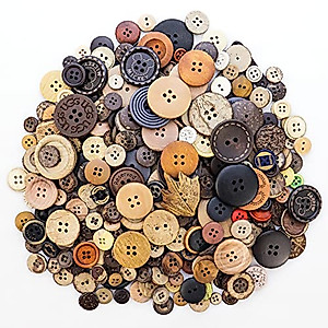 TCOTBE 600 Pcs Assorted Sizes Wooden Buttons Mixed Colors Coconut Shell Wood Handmade Buttons Ornament Buttons for Sewing Decorations DIY Arts and Crafts Manual Button Painting