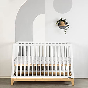 dadada Chelsea Baby Crib - Newborn Essentials Baby Crib Fits Standard Crib Mattress - GREENGUARD Gold Certified Baby Bed for Babies.