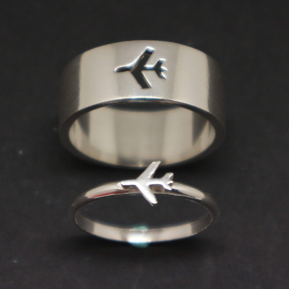 NOUMANDA Charm Airplane Model 2pcs Simulated Bands Couple Promise Rings Matching Set Her or His Ring with Flight,Aircraft,Pilot,Plane Love Gift (women8#+man10#)