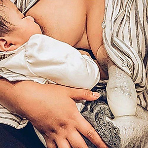 haakaa Manual Breast Pump 4oz/100ml(Base) - One-Piece Design with Upgrade Suction Base & Silicone Cap, Food Grade Silicone Milk Saver & Milk Catcher for Breastfeeding Moms