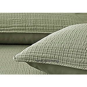 MOONLINE Quilt Set Full/Queen Size Olive Green 3 Piece,Lightweight Soft Microfibre Modern Stripe Pattern Reversible Quilted Bedspread&Coverlet Set for All Season (Includes 1 Quilt and 2 Pillow Shams)