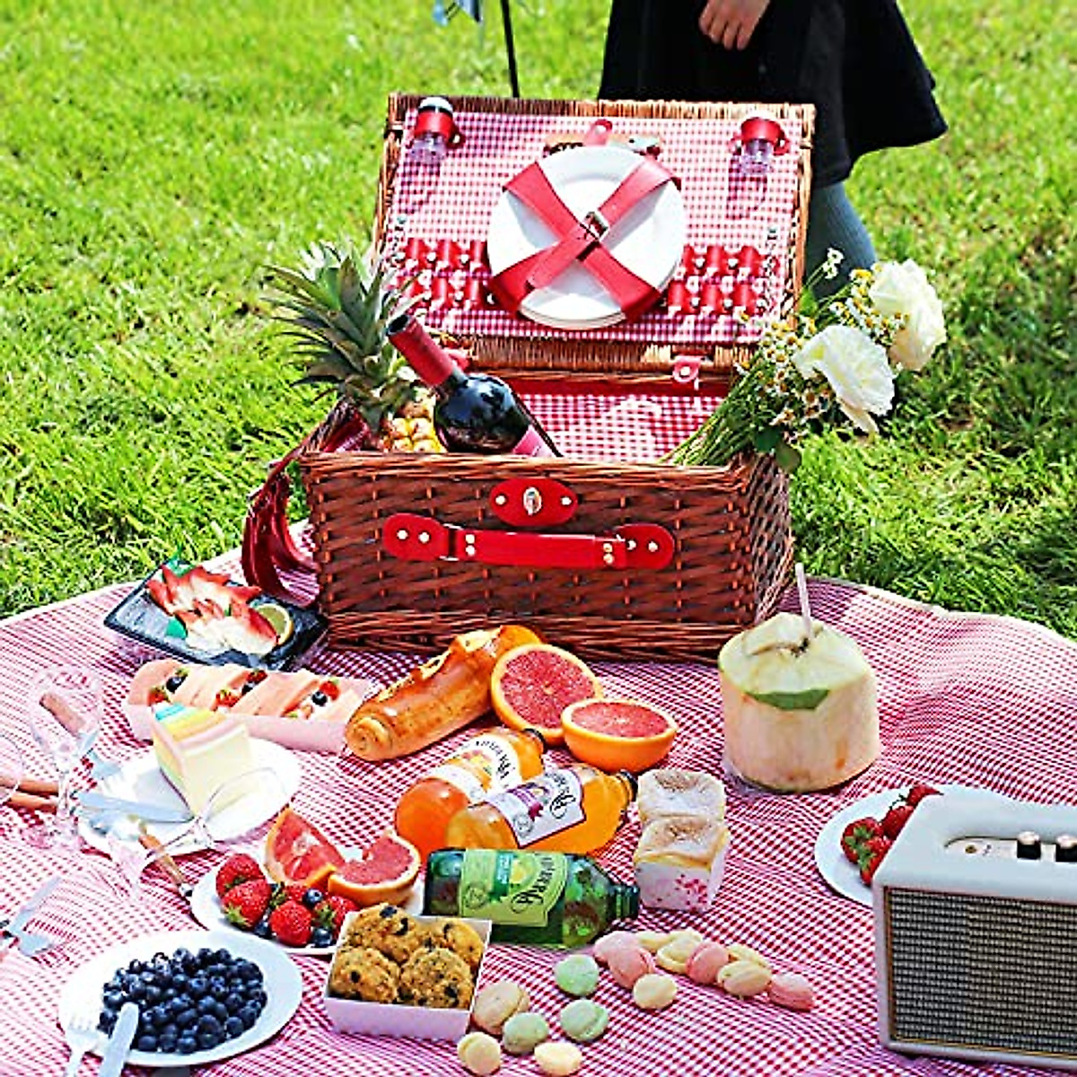 Wicker Picnic Basket Set for 4 Persons with Large Insulated Cooler Bag and Waterproof Picnic Blanket, Willow Picnic Hamper for Family, Outdoor, Camping, Party(Red)