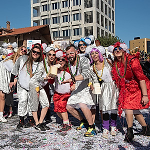 144PCS Mardi Gras Beads Throws, Mardi Gras Green Purple Gold Metallic Beads Necklaces Accessories Bulk, Mardi Gras Beads Necklace Costumes Women Men Kids for Parade Throws Party Decor Favor Supplies