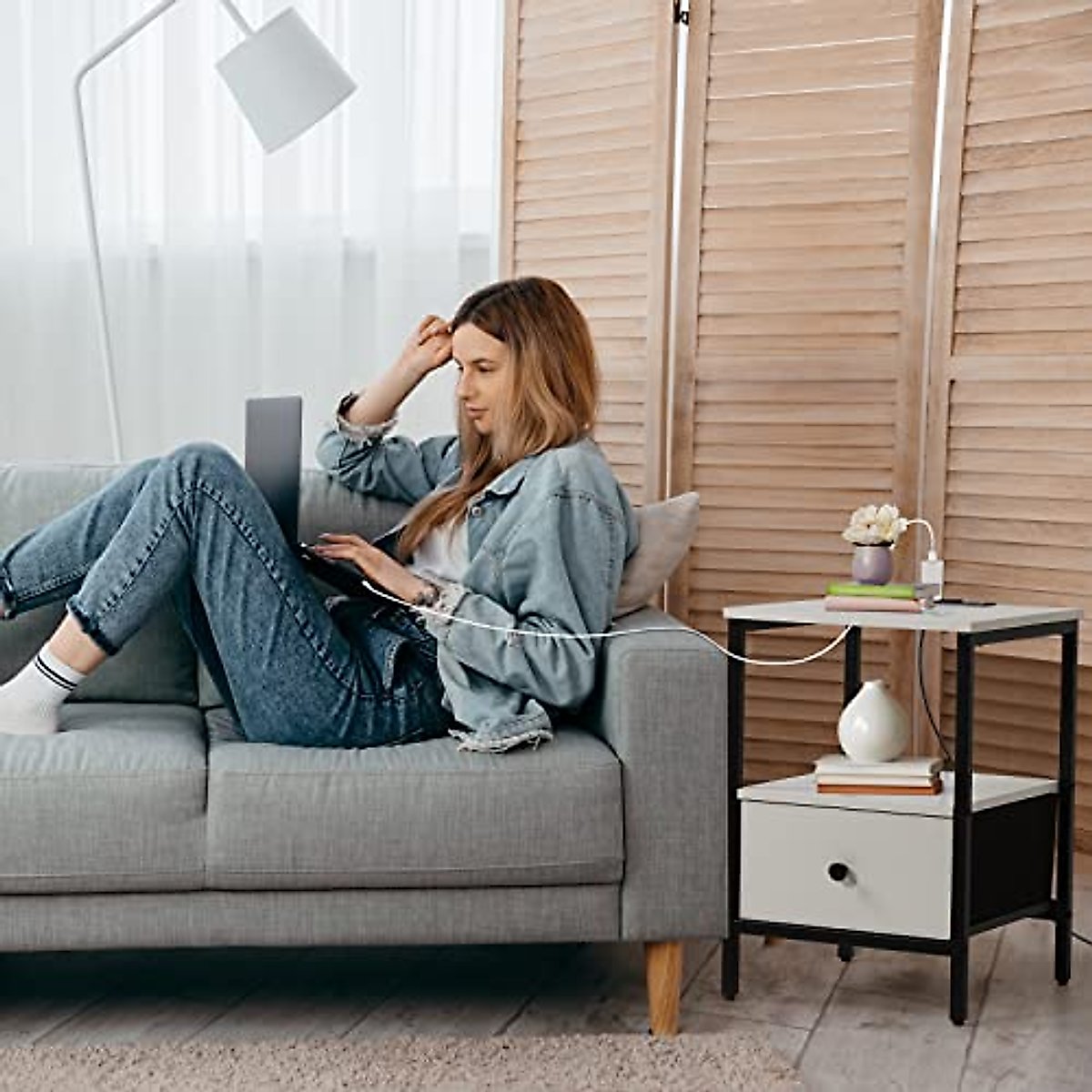 Homajor Nightstand with Charging Station,Side Table with Storage,end Tables Living Room,Bedside Table with Fabric Drawers,End Tables with USB Ports for Bedroom，Small Spaces,White