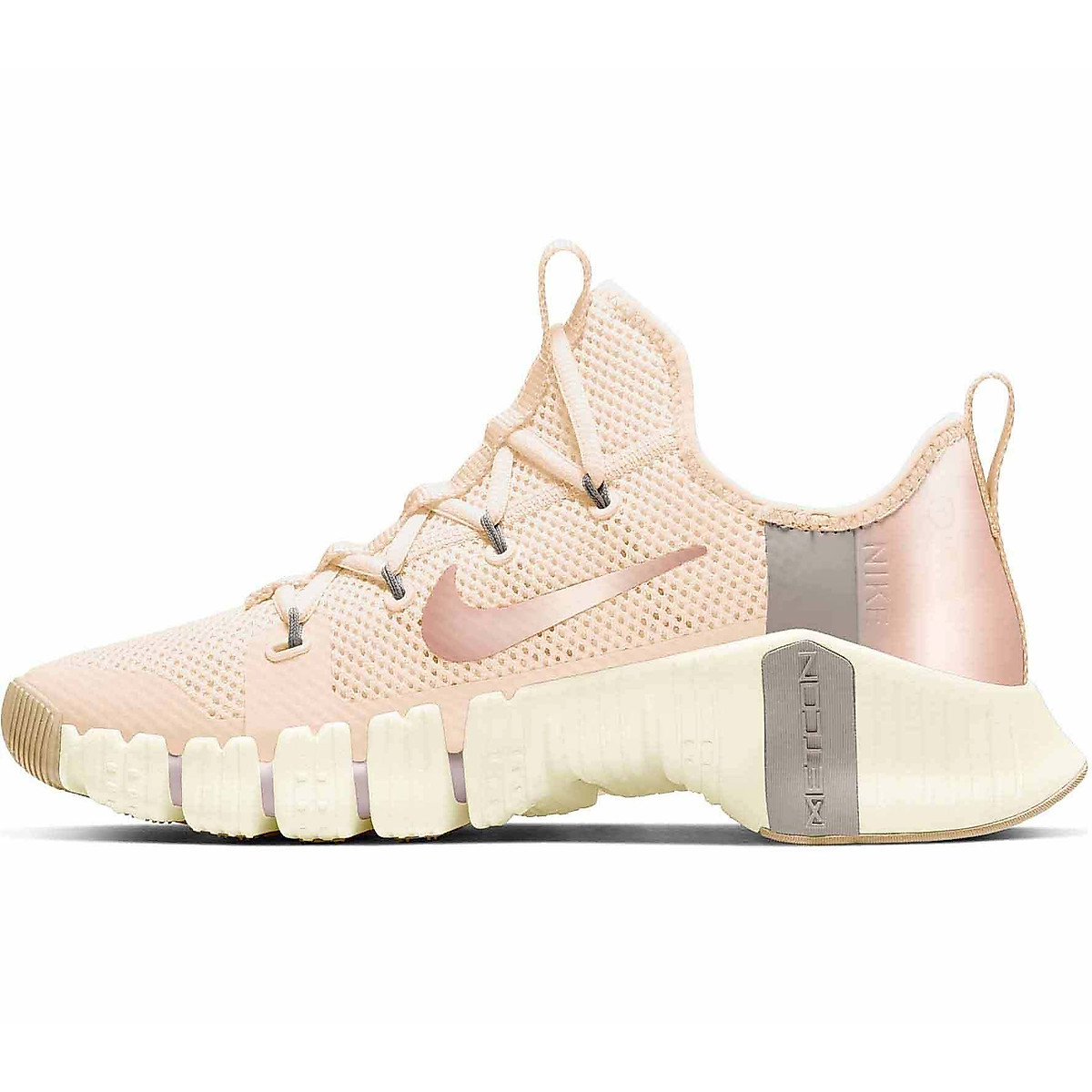 Nike Women's Running Free Metcon 3 Shoes Guava Ice/Metallic Red Bronze (us_Footwear_Size_System, Adult, Women, Numeric, Medium, Numeric_11)