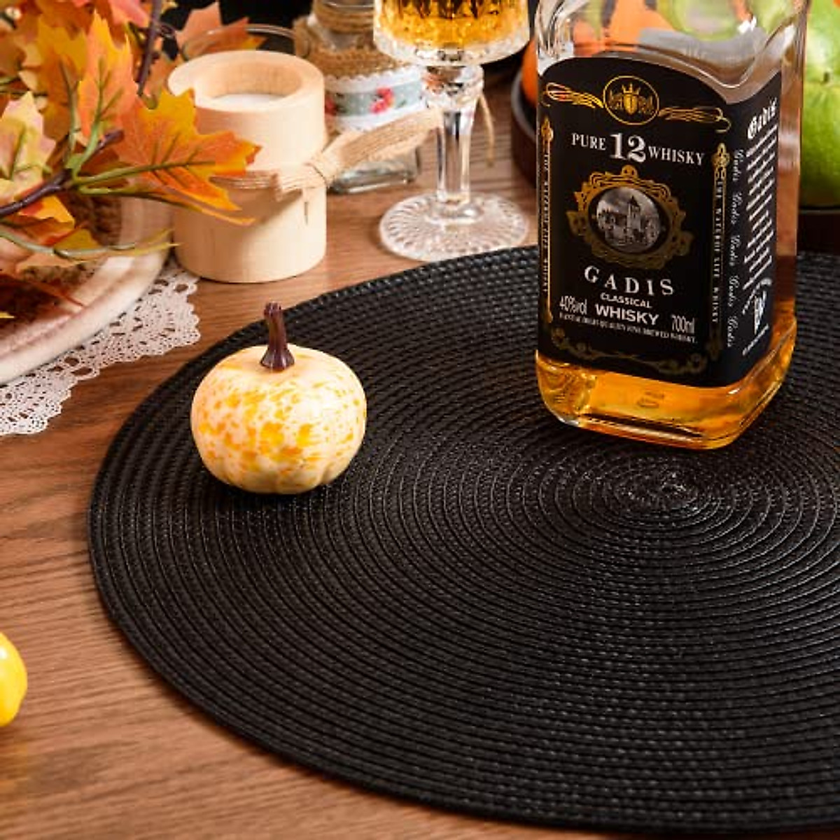 AHHFSMEI Round Braided Placemats 15 Inch Round Table Mats for Dining Tables Polypropylene Woven Heat Resistant Place mats Set of 6 (Black)