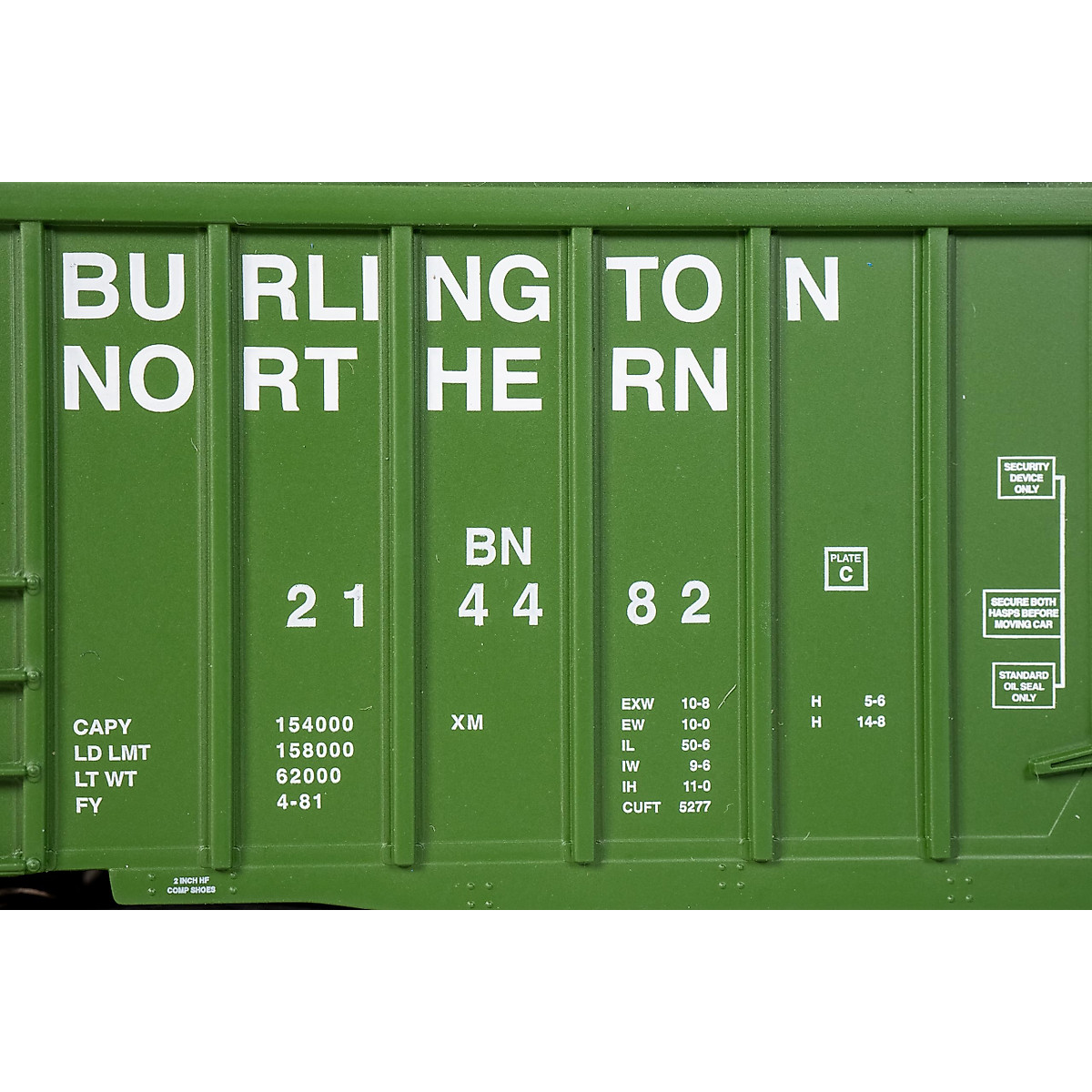 Bachmann Trains - 50' Outside Braced Box Car with Flashing End of Train Device - Burlington Northern - HO Scale