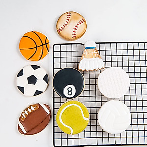 Mostop Soccer Cookie Cutter with Stampers, 3D Sports Cookie Cutter Set, Cake Decoration Tools Birthday Party Supplies Favors