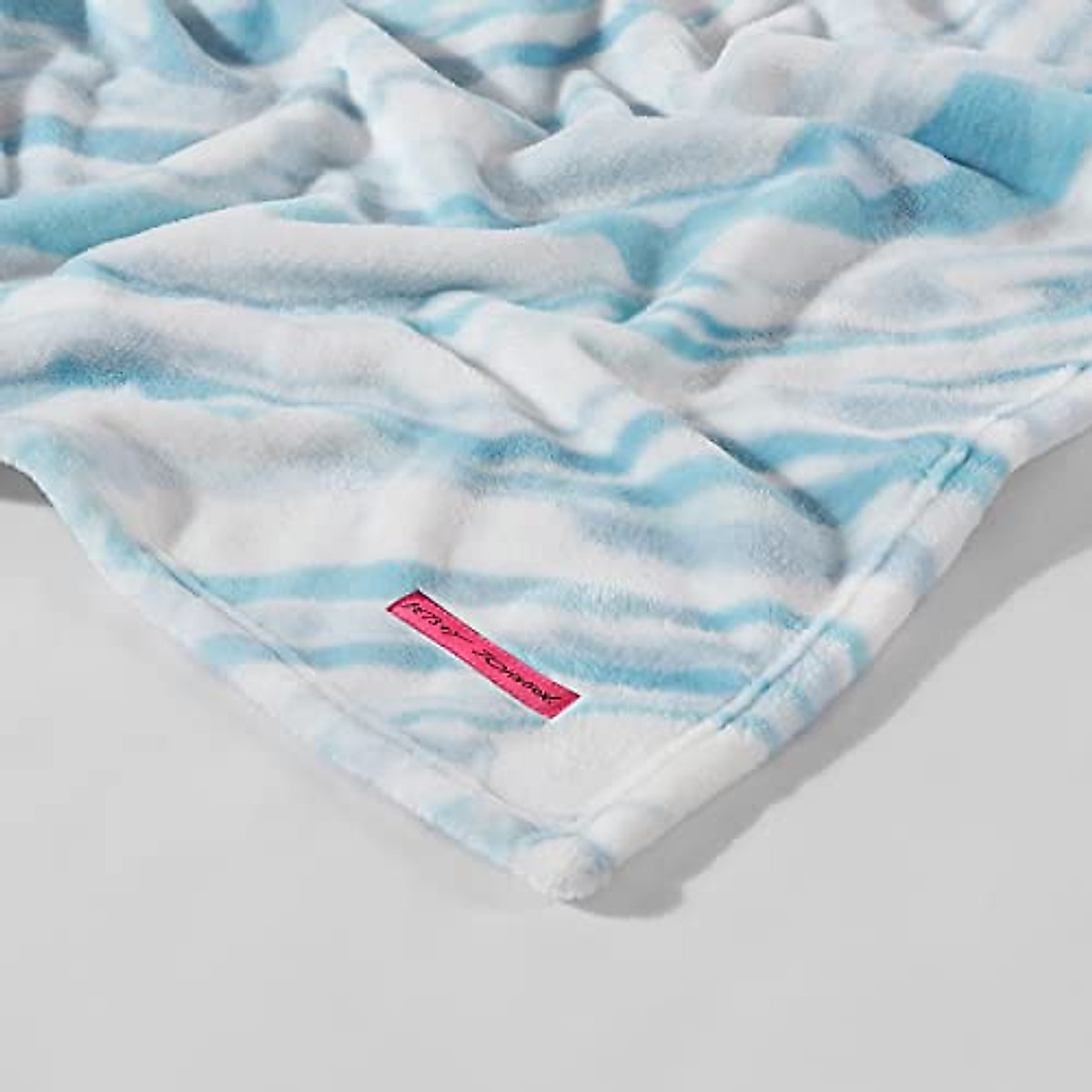 Betsey Johnson- Throw Blanket, Ultra Soft & Cozy Plush Home Decor, All Season Bedding (Marble Blue, Oversized Throw)