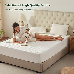 Waterproof Mattress Protector Queen Size, 40% Rayon Derived from Bamboo Mattress Bed Cover, 3D Air Fabric Breathable Mattress Pad Fitted with Deep Pocket 6"- 15" Machine Washable