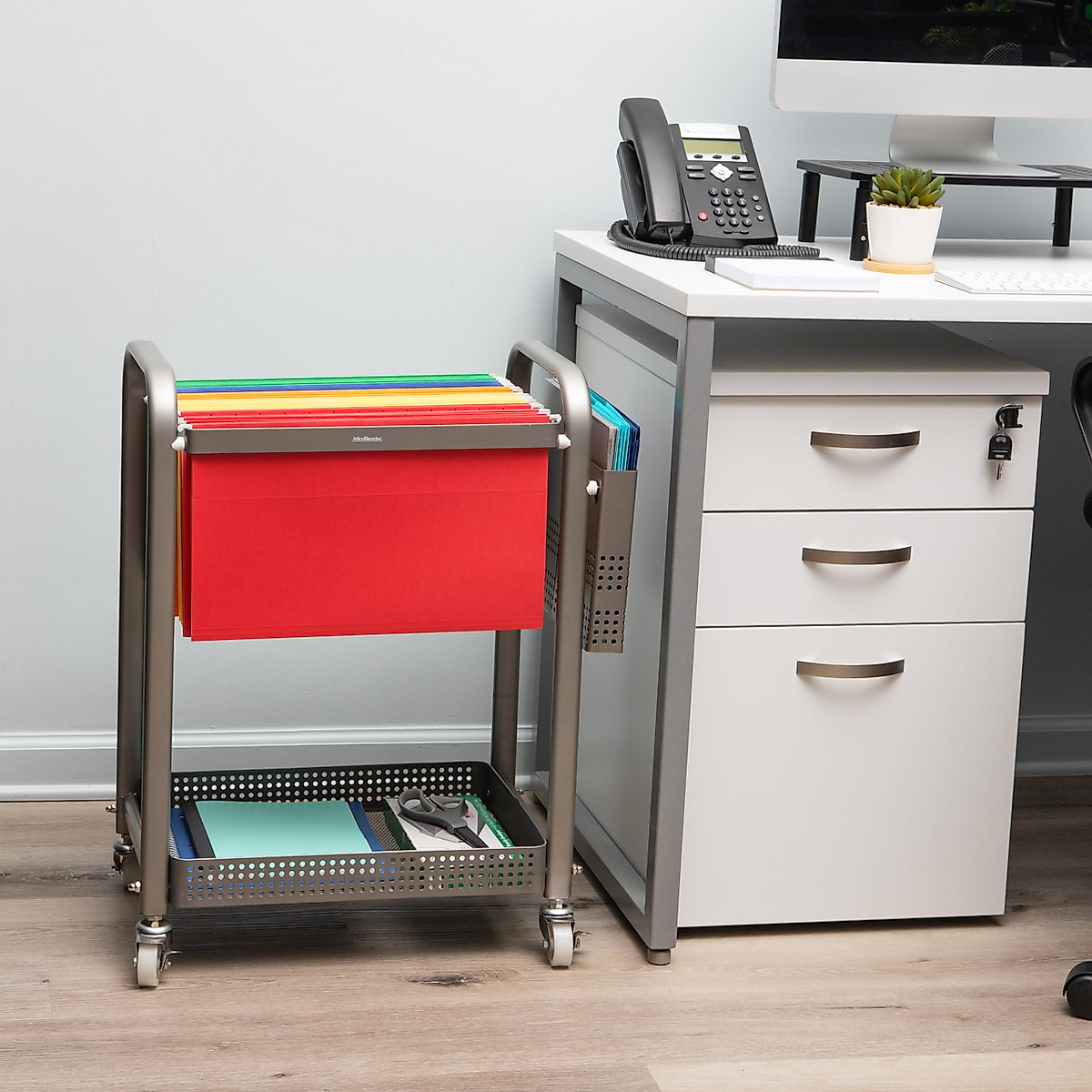 Mind Reader Metal Mobile File Cart, Silver