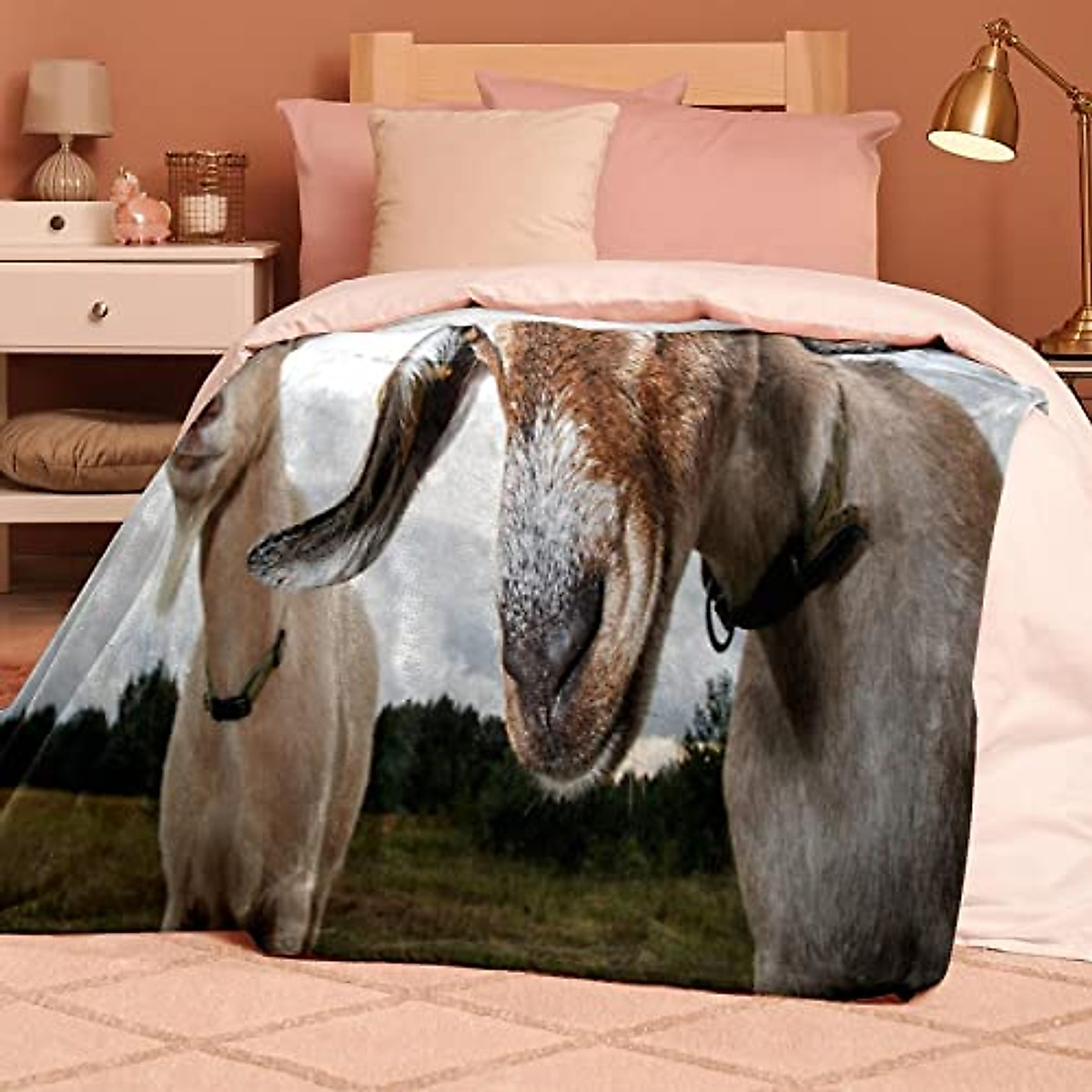 Throw Blanket Lightweight Microfiber Fleece Blanket,Goats,Soft Cozy 59.0x78.7 Bed Blankets