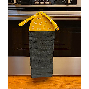 Honey Bumble Bees Black and White on Yellow Ties On Stays Put Kitchen Hanging Loop Hand Dish Kitchen Towel and Set of 2 Square Hot Pads Pot Pan Plate Holders Trivets Hostess Housewarming Gift