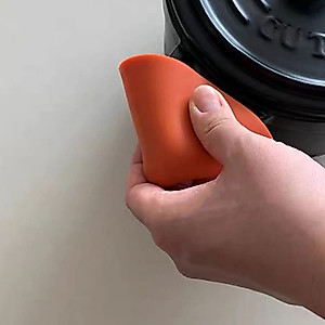 Hemoton 1 Pair Silicone Handle Holder Triangle Assist Hot Handle Holder Non Slip Pan Pot Holders Cover Heat Resistant Pot Sleeve Grip Cookware Handle for Frying Cast Iron Skillet Metal Pan Orange