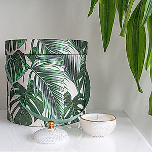 BRIGANTI Scented Candle in White Glass Jar (Vanilla Cupcake) Vanilla Bean, Buttercream, Cake, and Bourbon | Elegant Candle for Home Aromatherapy, All Natural Soy Wax 4oz