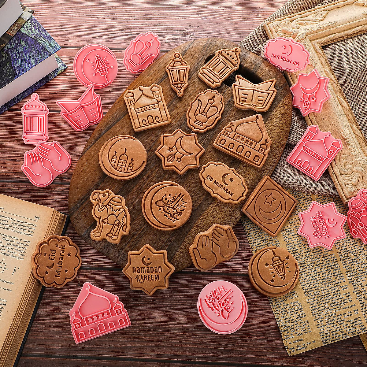 16 Pieces Eid Mubarak Cookie Cutters with Plunger Stamps Set Ramadan Islamic Muslim Biscuit Mold Star Lantern Moon 3D Cookie Stamper Mini Ramadan Plastic DIY Cookie Tools for Baking Fondant Supplies