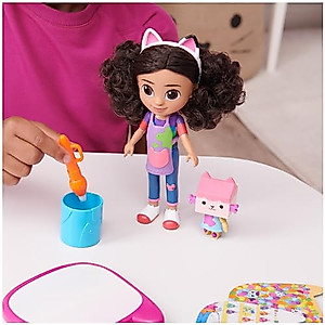 Gabby’s Dollhouse, Gabby Deluxe Craft Dolls and Accessories with Water Pad and Water Brush Pen, Kids Toys for Girls and Boys Ages 3 and up