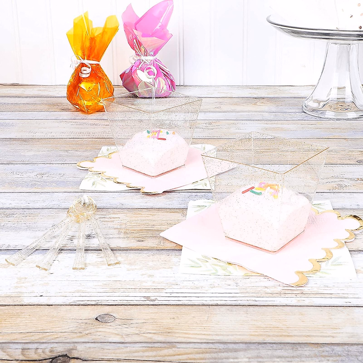 120 Pieces 7.5 oz Mini Dessert Cups with Spoons, Serves 60 Disposable Square Plastic Shooter Appetizer Parfait Bowl and Small Spoon Set, Clear Gold Glitter