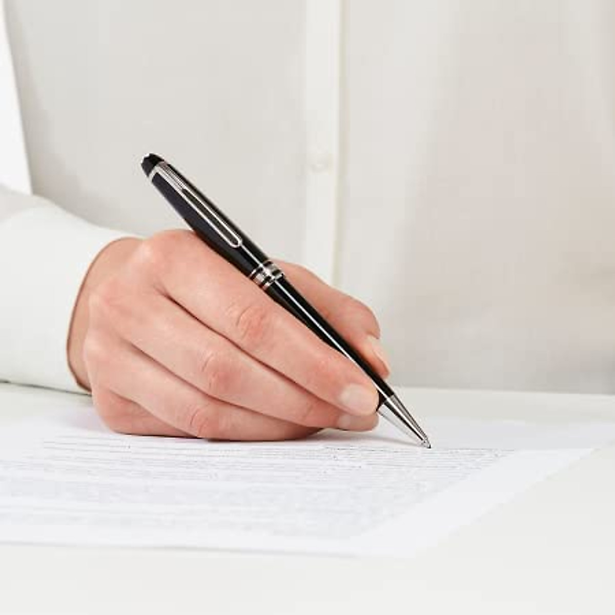 MontBlanc Meisterstuck Platinum Line Classique Ballpoint Pen - Black