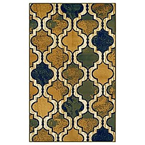 5' X 8' Green Quatrefoil Power Loom Distressed Stain Resistant Area Rug