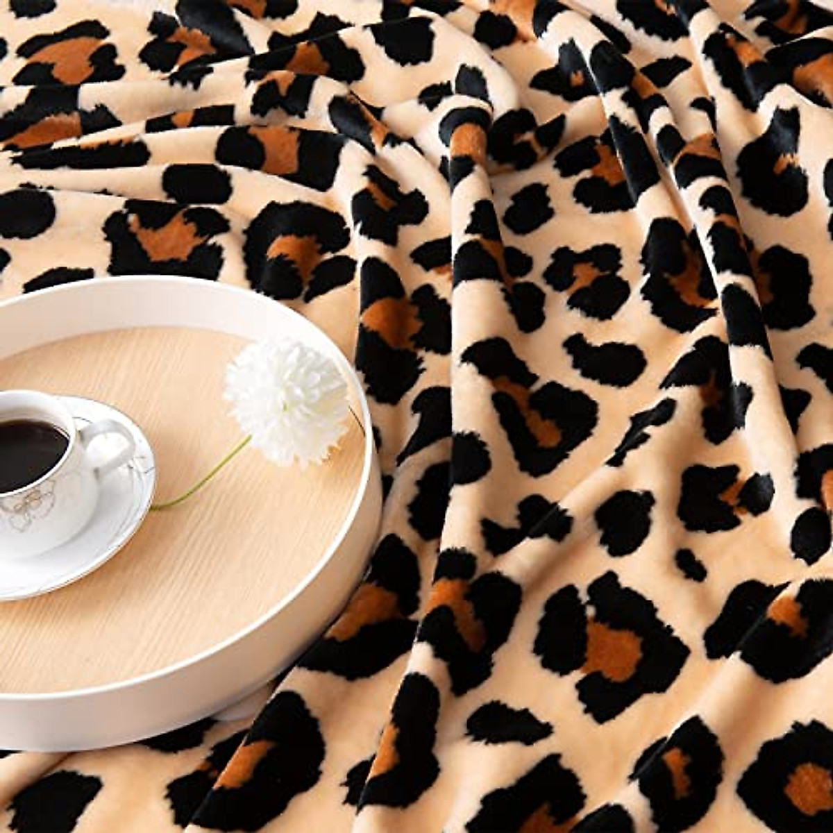 Hughapy Cheetah Blanket, Soft Flannel Leopard Print Blanket, Fleece Leisure Blanket for Bed Sofa Couch, Suitable Trip Picnic Lightweight Warm Decorative Blanket for All Seasons (Brown, 60 x 80 inches)