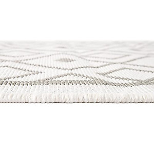 Unique Loom Outdoor Trellis Collection Area Rug - Kafes (7' 10" x 10' Rectangle, Ivory/ Gray)