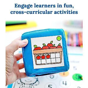 Carson Dellosa Differentiated Instruction Cubes—Blue, Yellow, Green Foam Learning Cubes with Clear Pockets, Customizable Learning Activities and Cards for All Subjects (3 pc)