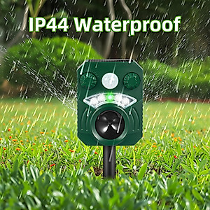 Upgraded Ultrasonic Animal Repeller Outdoor,Solar Animal Repeller with Motion Sensor Animal Deterrent to Scare Cat Rabbit Squirrel Raccoon Skunk Dog Deer Repellent Devices for Yard Farm Protection