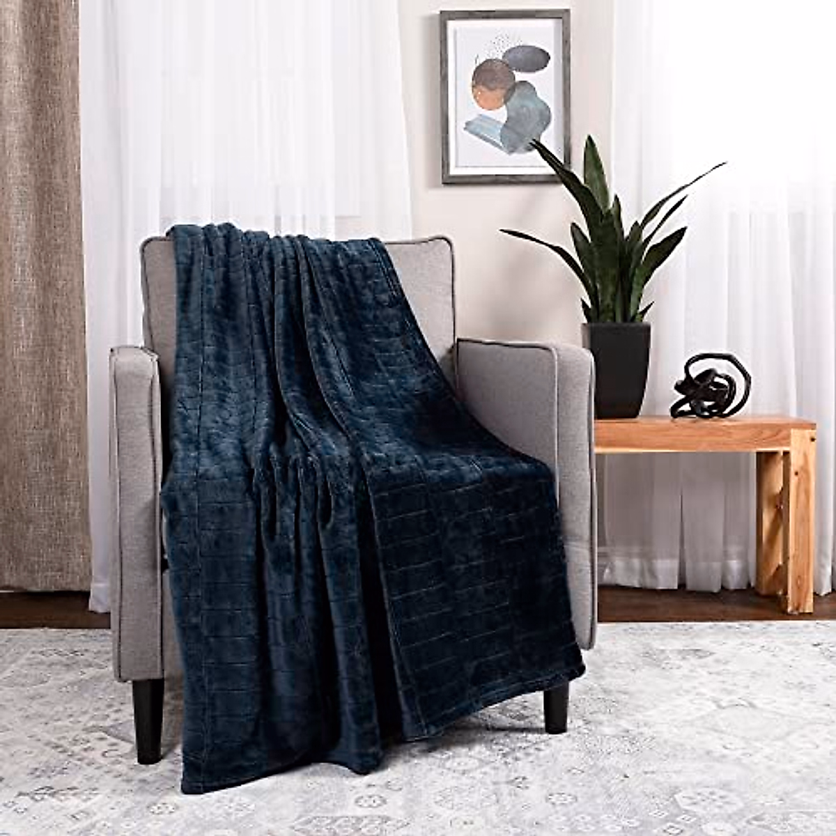Life Comfort Cozy Textured Throw, 50"x60" 100% Recycled Fibers Eco-Friendly Super Soft Soft All Season Premium Comfort Blanket for Bed or Couch, Blue